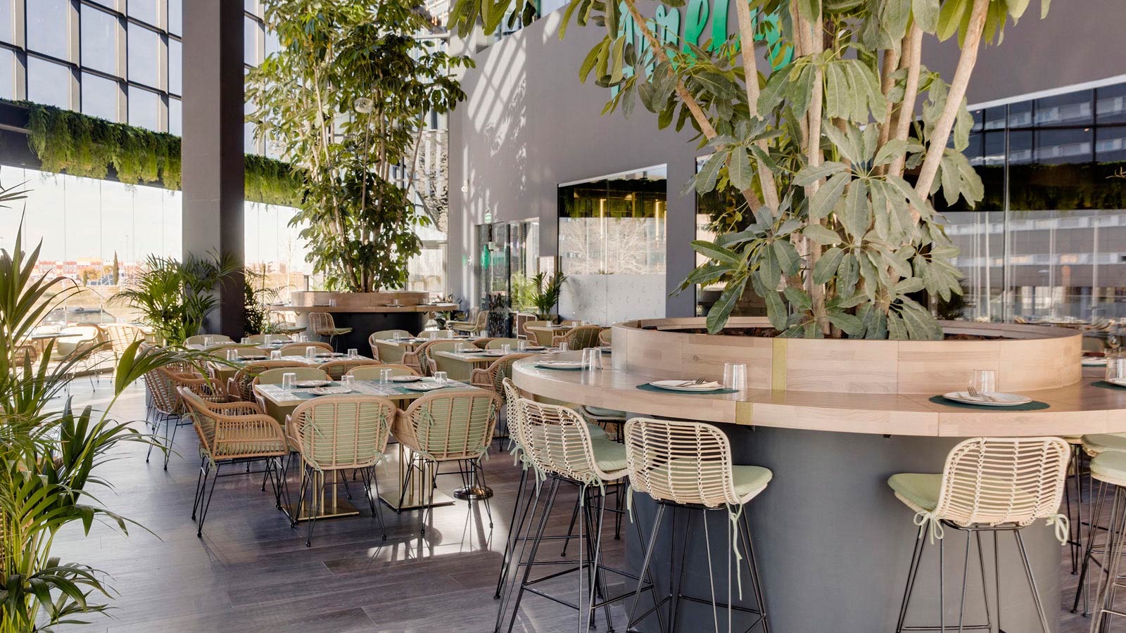 PORCELANOSA Group projects: The Bálamo Restaurant, seafood dinning with ...