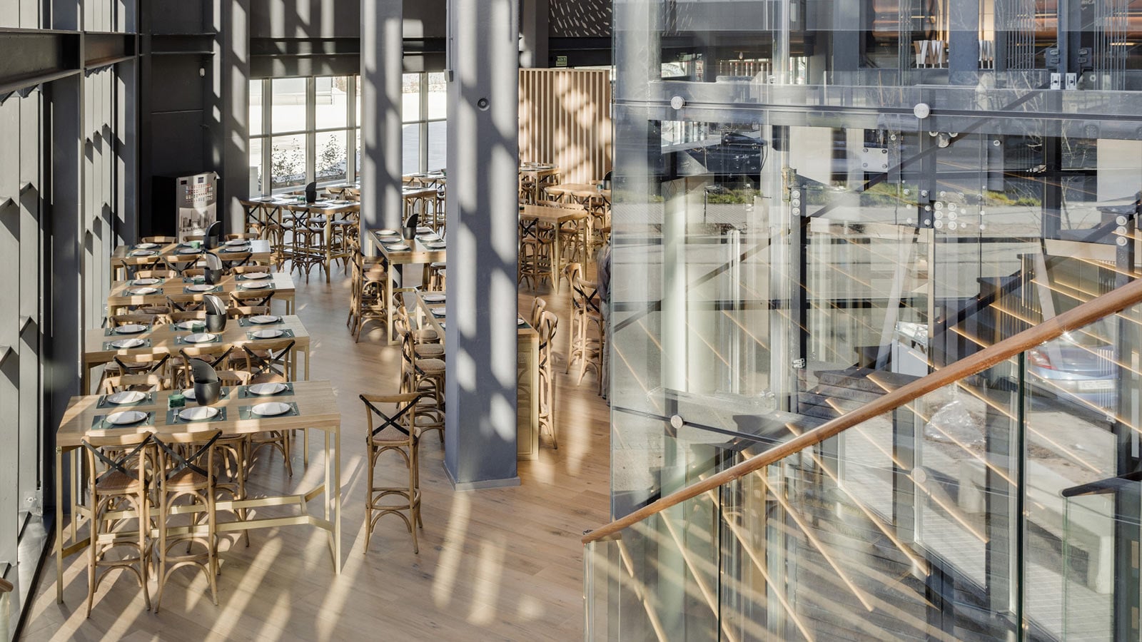 PORCELANOSA Group projects: The Bálamo Restaurant, seafood dinning with ...