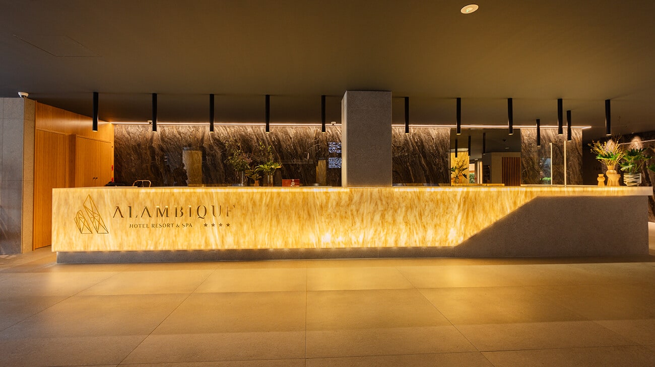 Reforma y ampliación del hotel resort y spa Alambique | Porcelanosa