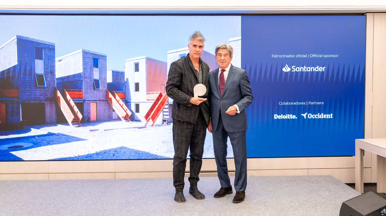The Bernabéu Stadium, venue for the tribute to Alejandro Aravena at the ...