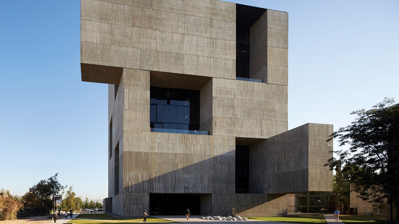The Bernabéu will host Porcelanosa's tribute to Alejandro Aravena